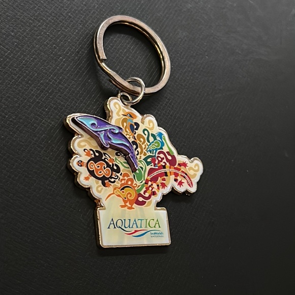 Vintage | Accessories | Aquatica Seaworld Water Park Large Metal Whale ...
